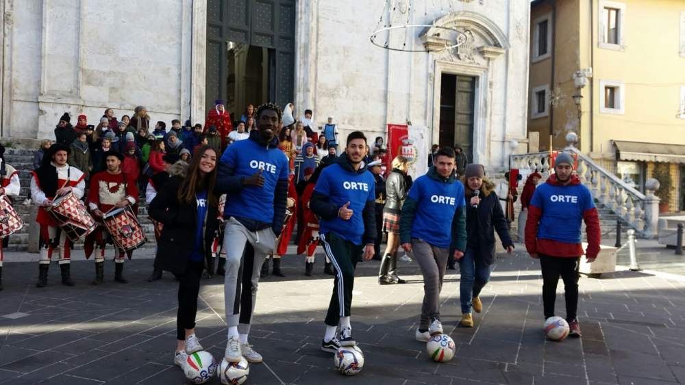 "Mezzogiorno in famiglia" su Rai 2 con gli studenti dell'Istituto ...