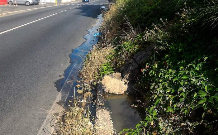 Via Trionfale, fuoriuscita di acque nere: guasto a fognatura privata ...
