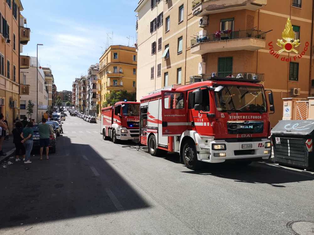 Incendio a Centocelle, salvati in tre • Terzo Binario News
