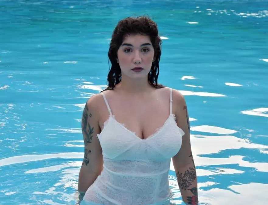 La cantante di Tolfa Alice Paba torna con “Facile”, nuovo singolo al femminile • Terzo Binario News