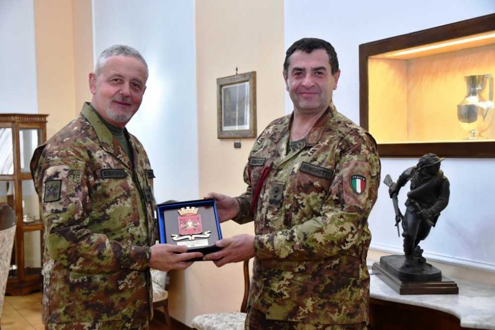 Il Capo di Stato Maggiore dell'Esercito in visita al Cesiva di Civitavecchia • Terzo Binario News