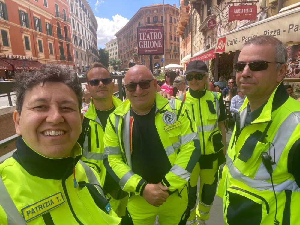 Papa Leone XIV, Protezione Civile Avalon di Ladispoli in piazza San ...