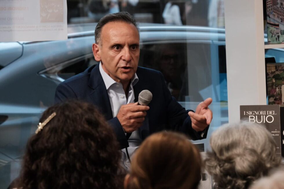 Lo scrittore ladispolano Marco Milani premiato a Firenze • Terzo Binario News